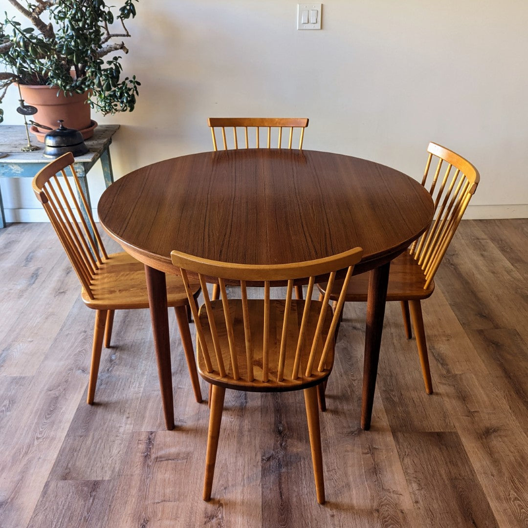 Moreddi Dining Table