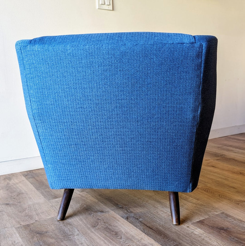 MCM Lounge Chair | Seattle Vintage Furniture