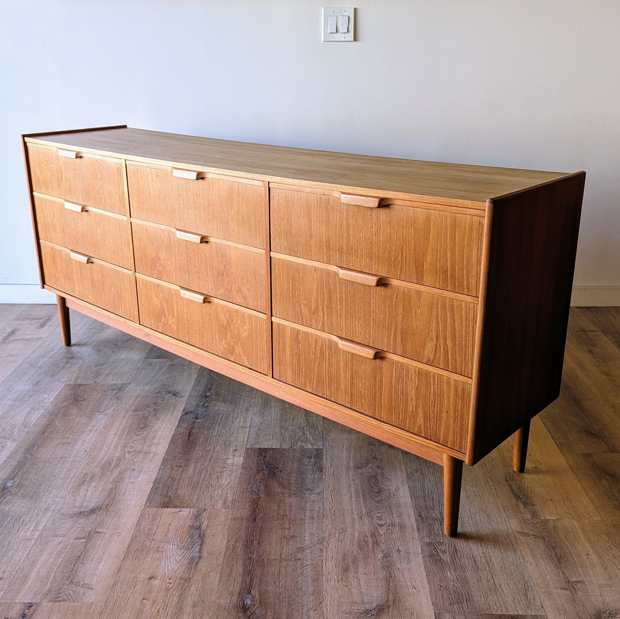 Gunner Nielsen Dresser | Seattle Vintage Furniture