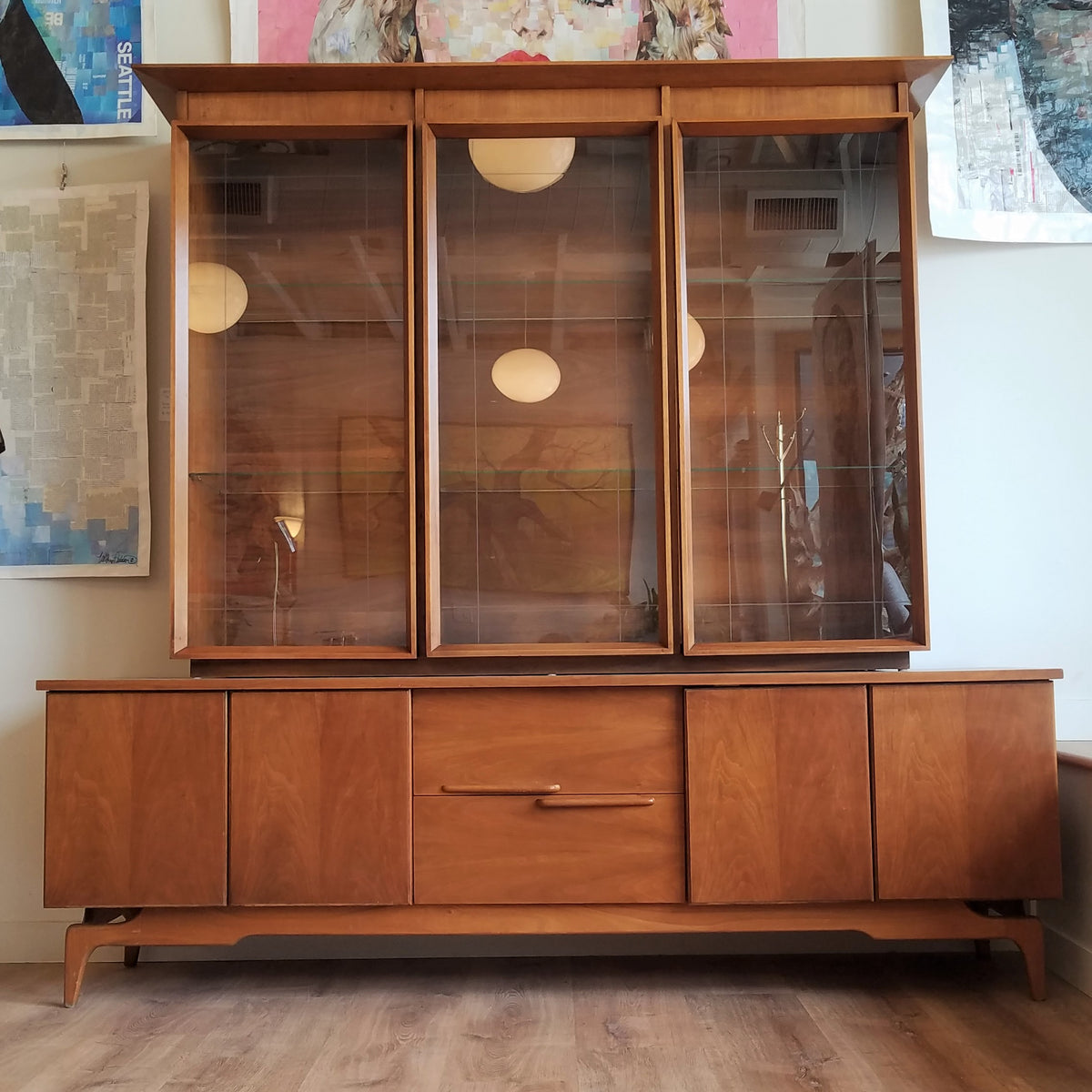 MCM Display Cabinet