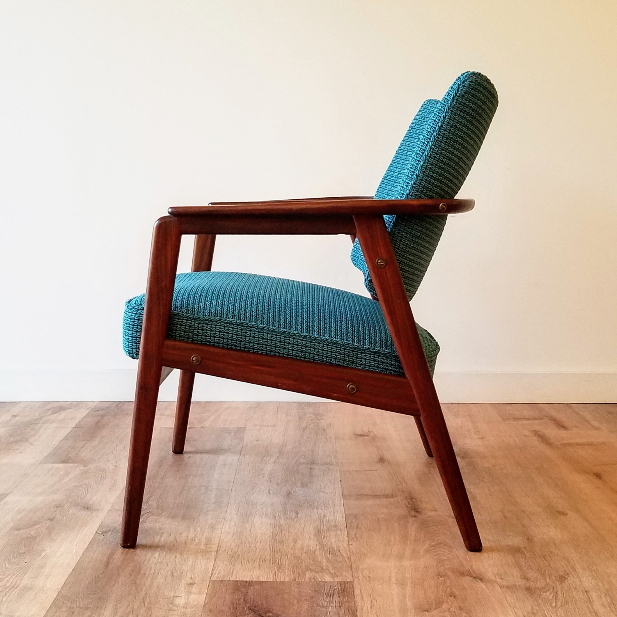 Knut Sæter Lounge Chair | Seattle Restored Norwegian Furniture– Sparklebarn